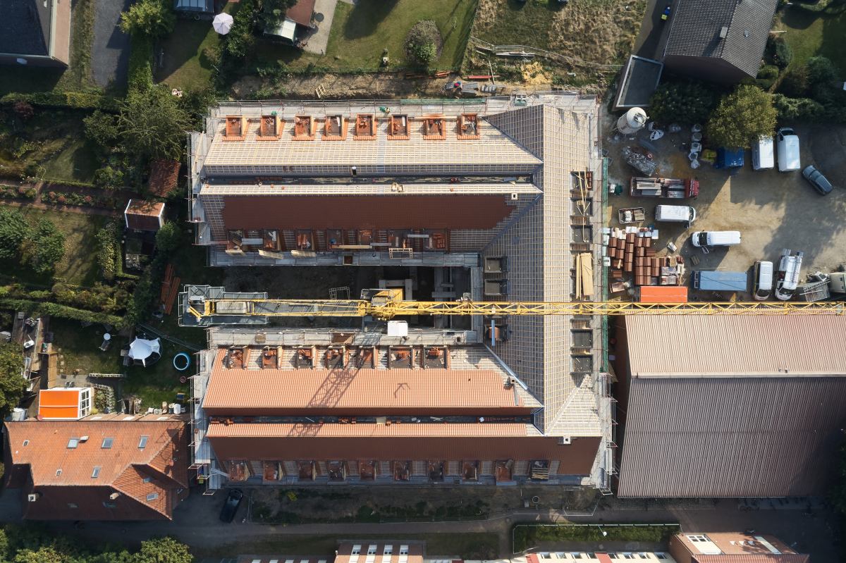 Spezieller First auf großem Dach - BundesBauBlatt