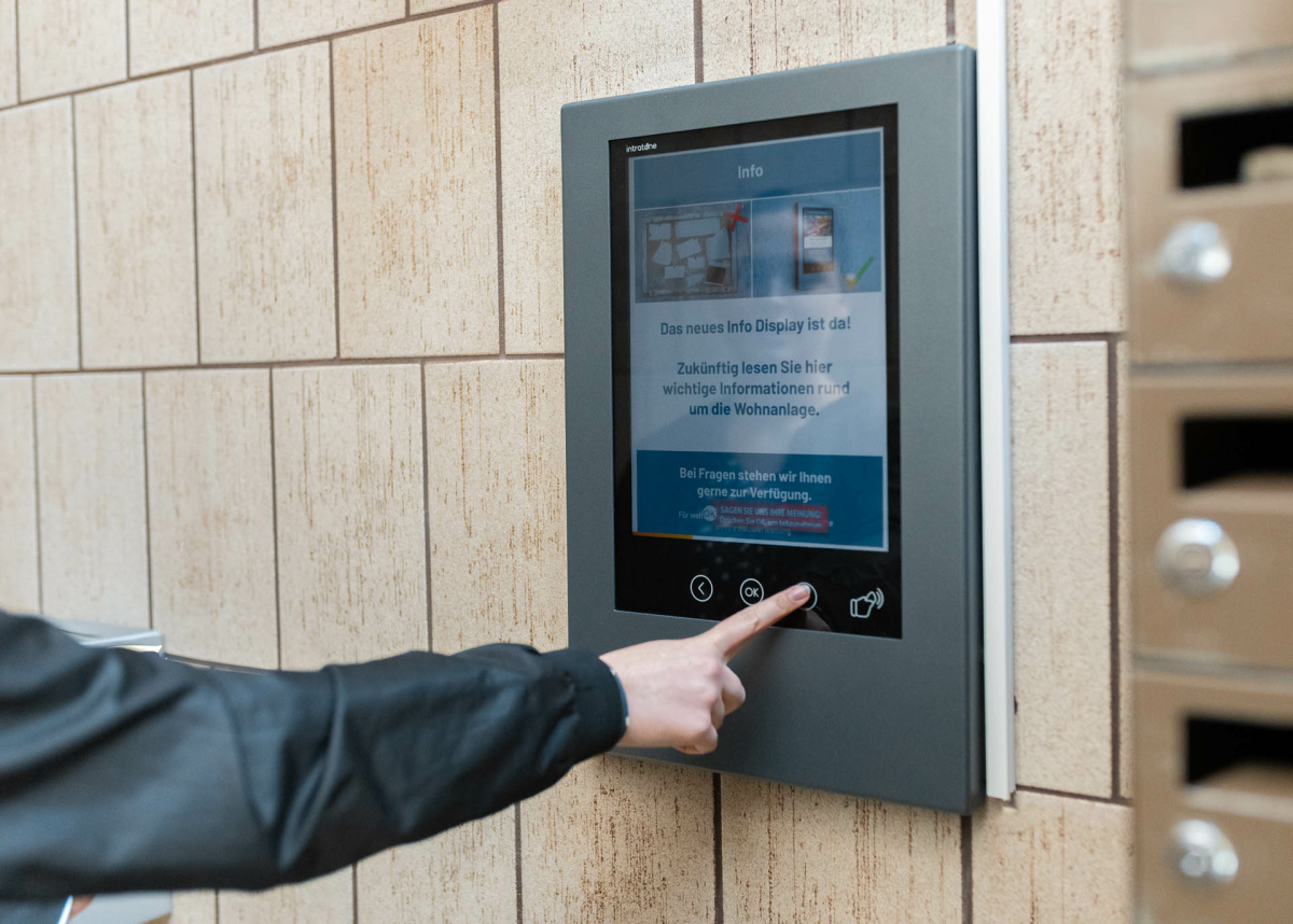 Ein Klick in die Zukunft: Intratones innovatives Info Display ...